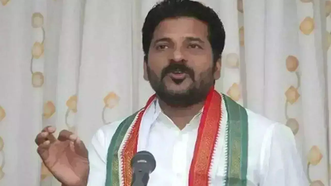 Revanth Reddy: ఢిల్లీ చేరుకున్న రేవంత్ రెడ్డి.. కాంగ్రెస్ అధిష్టానం ...