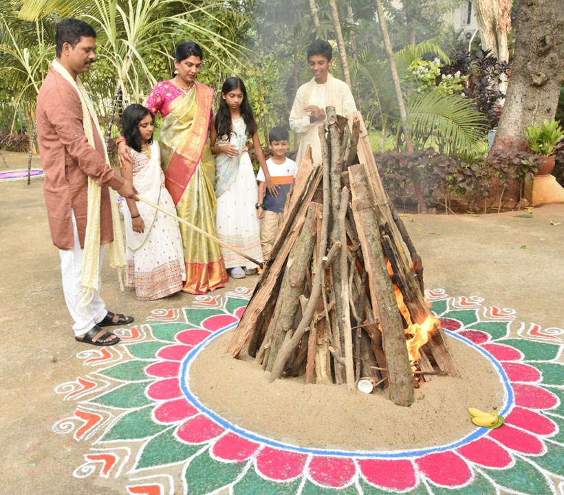 కలెక్టర్‌ ఇంట సంక్రాంతి సందడి | Sankranthi Sandadi at the collector's house