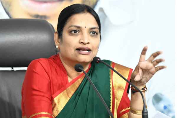 Minister Ushasri Charan: అంగన్వాడీల డిమాండ్లను పరిష్కరించేందుకు ...