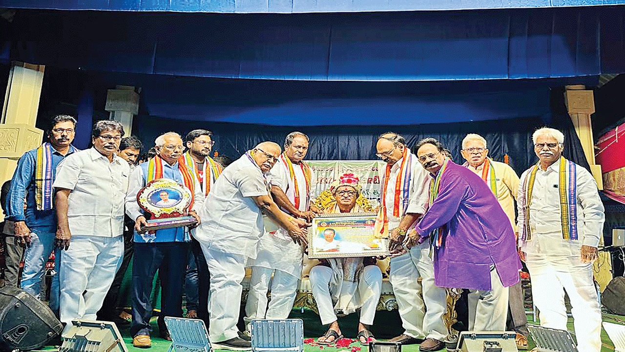 సినీ నటుడు సుబ్బరాయశర్మకు సన్మానం | actor subbarayasarma sanmanam