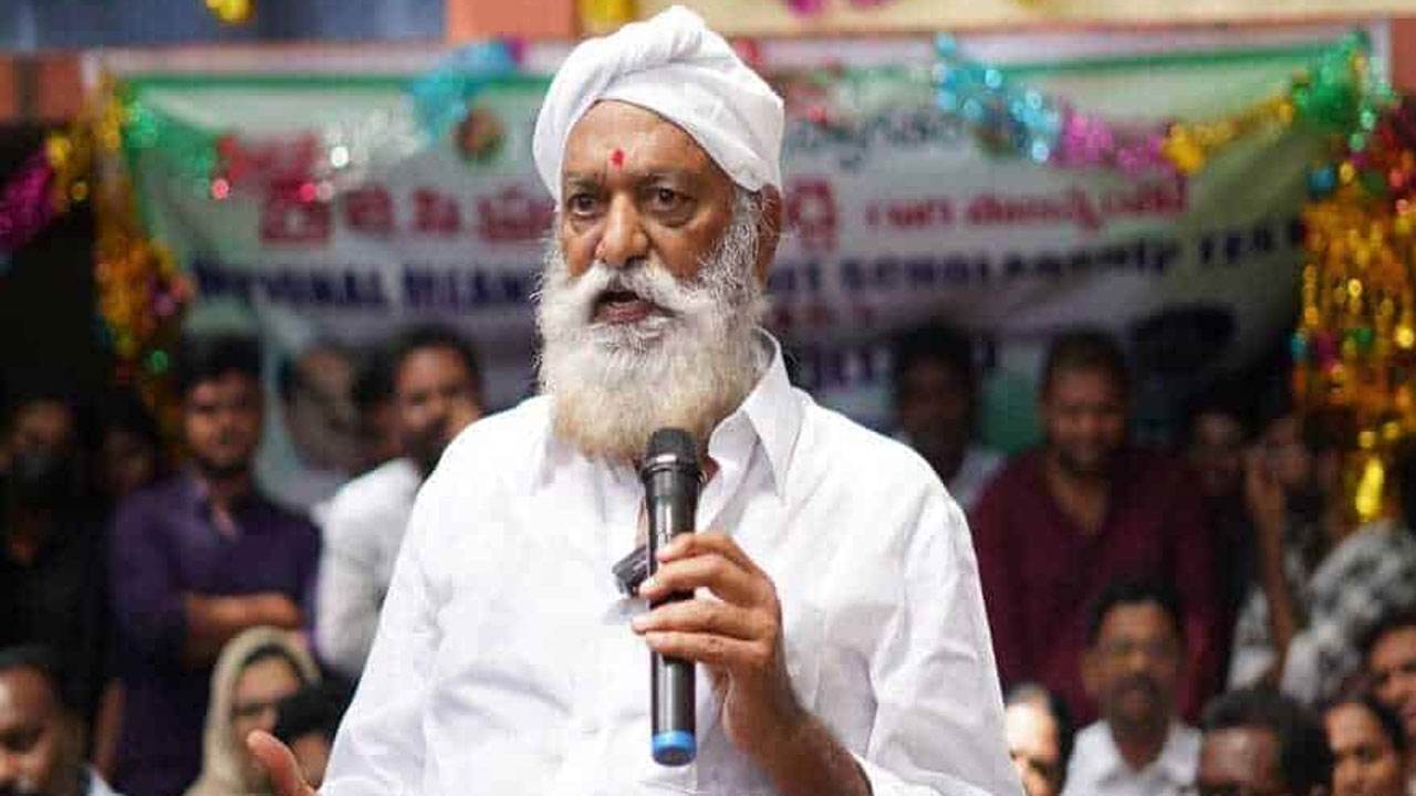 AP News: అనంతలో రైతులతో కలిసి జేసీ ప్రభాకర్ ఆందోళన.. భారీగా ట్రాఫిక్ ...