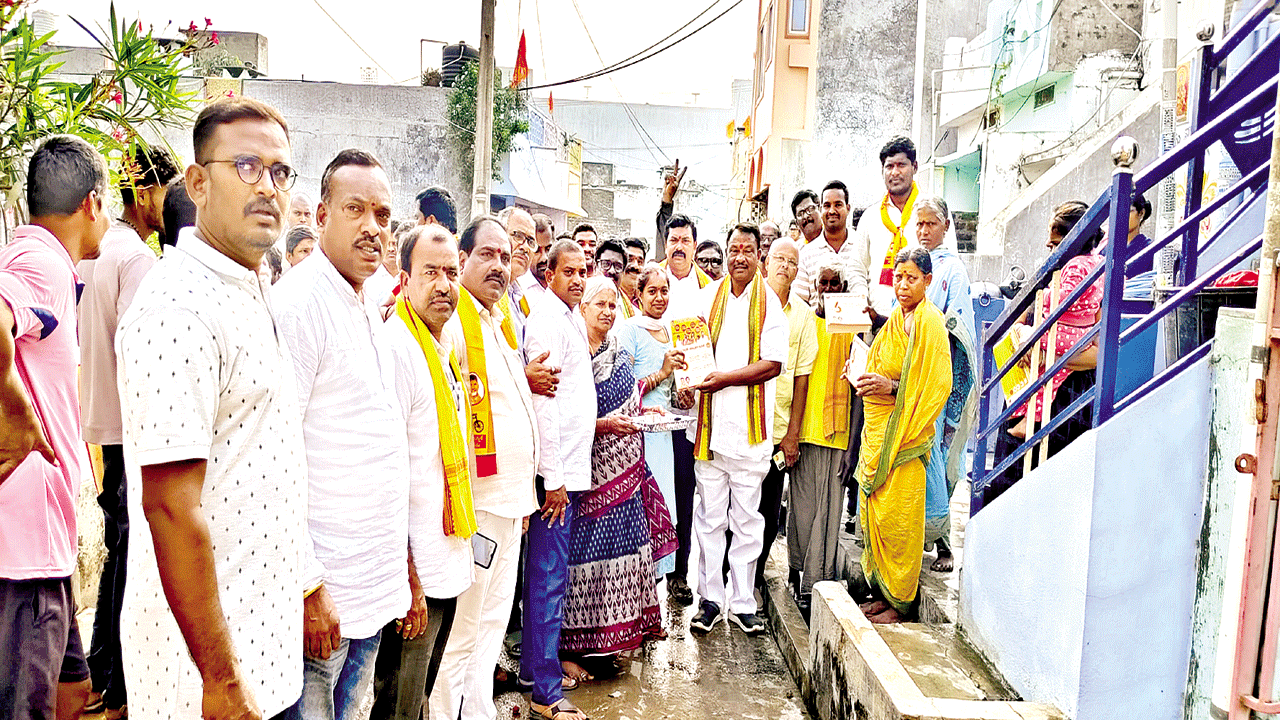 సూపర్‌ సిక్స్‌పై విస్తృత ప్రచారం | Wide publicity on Super Six
