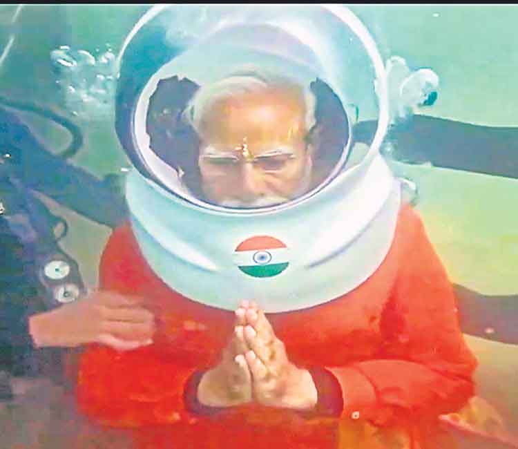 మోదీ స్కూబా డైవింగ్‌ | Modi scuba diving