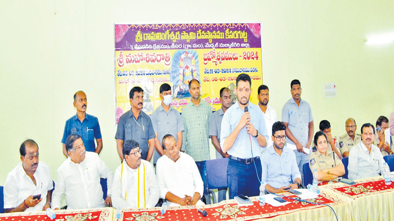 భక్తులకు ఇబ్బందులు కలగొద్దు | Do not cause trouble to the devotees