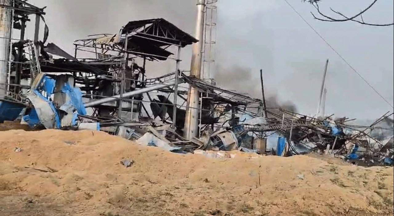 బీభత్సం.. భయానకం | explossion in factory