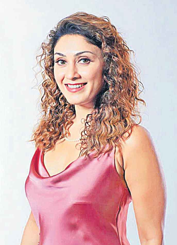 అలాంటి చిత్రాల్లో నటించాలనుంది! | I want to act in such films Manjari ...