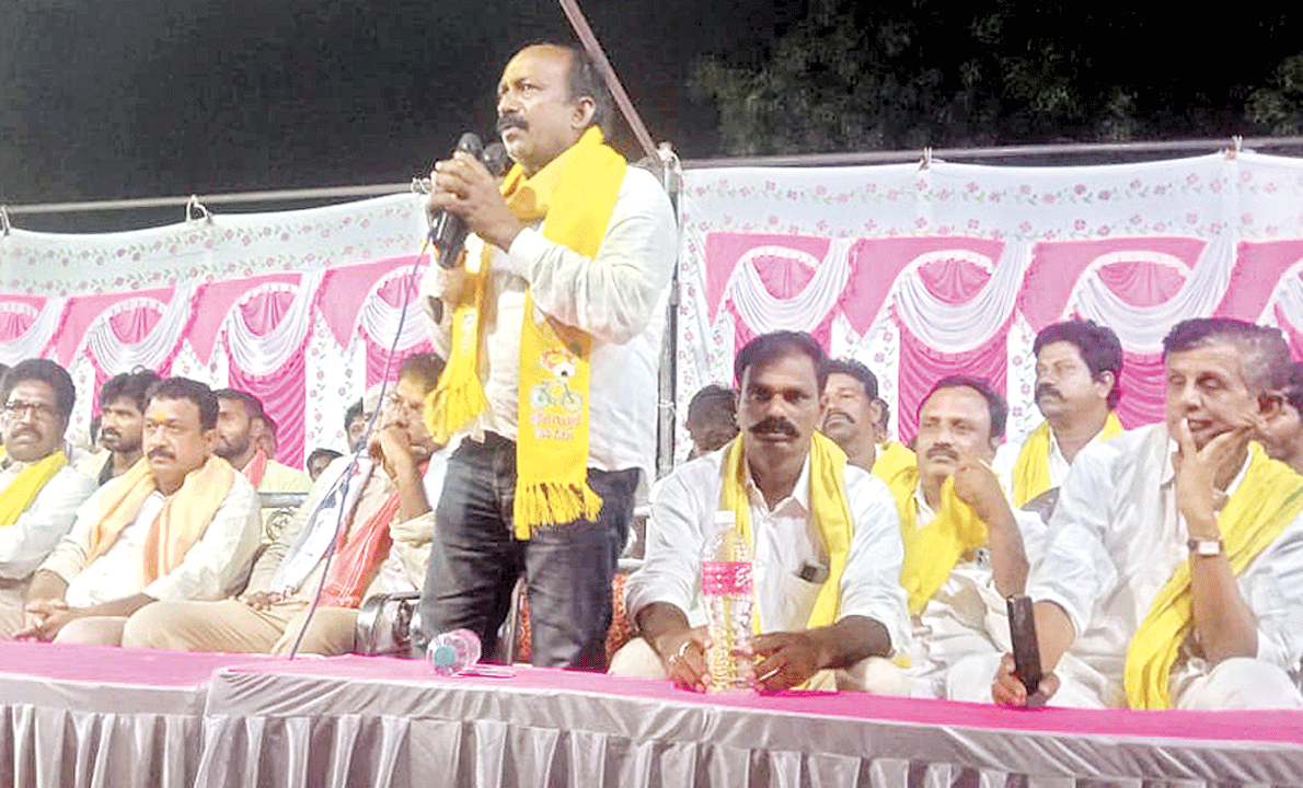 నన్ను గెలిపించండి.. వేదవతి పూర్తి చేస్తా | Make me win.. Vedavati will ...