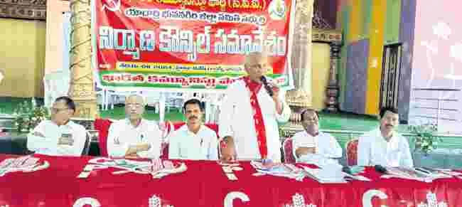 ఆరుట్ల దంపతుల స్ఫూర్తితో ఉద్యమించాలి సీపీఐ రాష్ట్ర కార్యదర్శి కూనంనేని ...