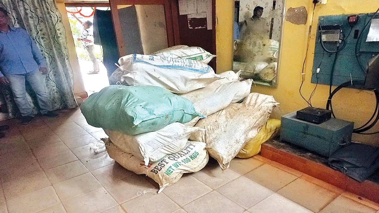 400 కేజీల గంజాయి గుట్టు రట్టు | 400 Kgs of Ganjai Guttu Rattu