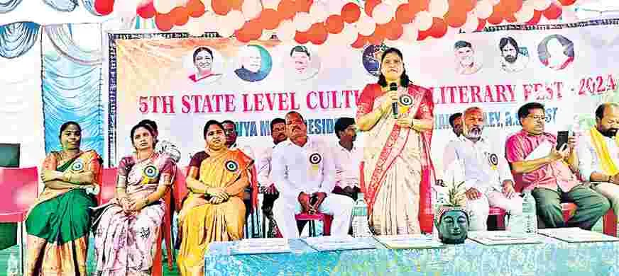 అరకులోయలో రాష్ట్ర స్థాయి ఈఎంఆర్‌ఎస్‌ ఫెస్టు ప్రారంభం | State level EMRS ...