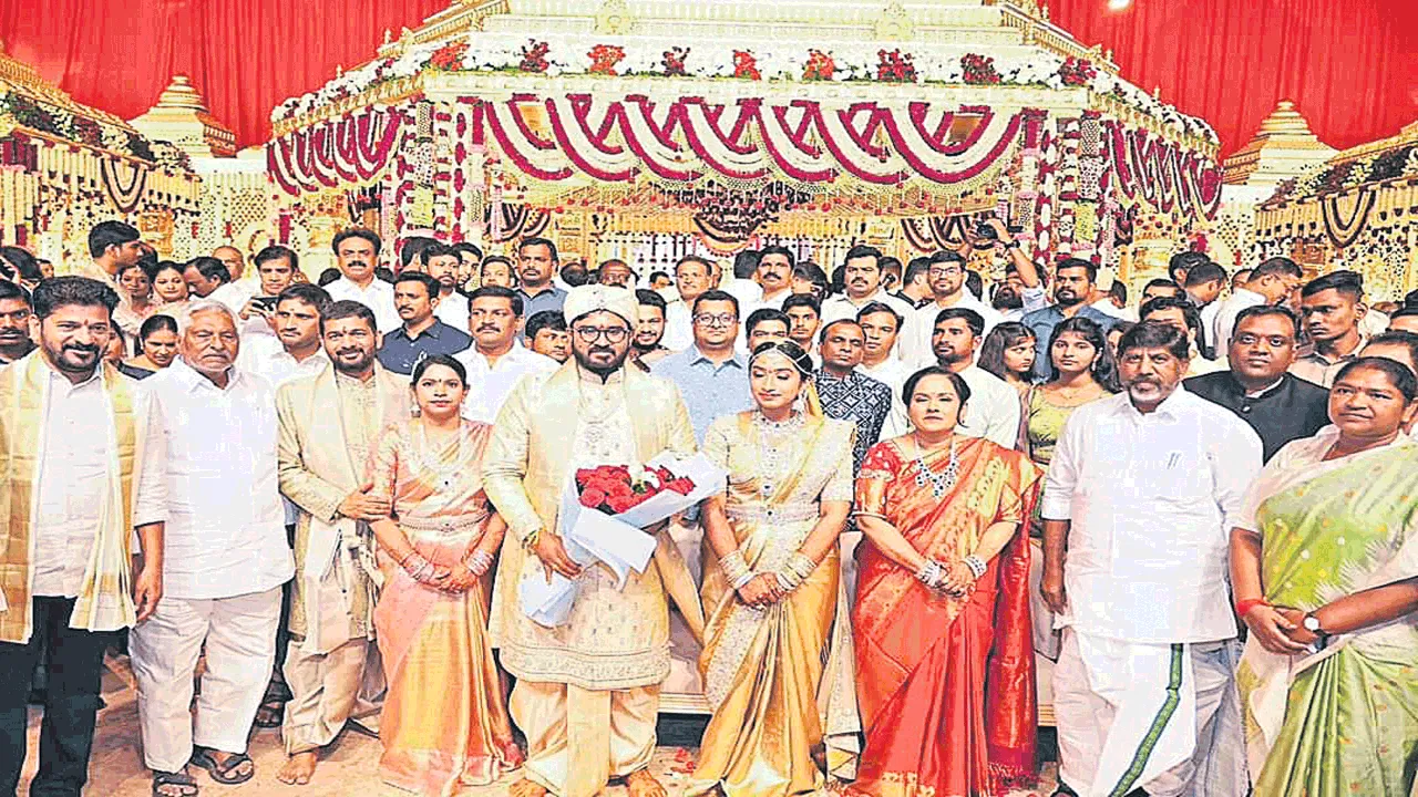ఆశీర్వాదం | Revanth Reddy's brother's daughter Ruthvika Reddy's marriage