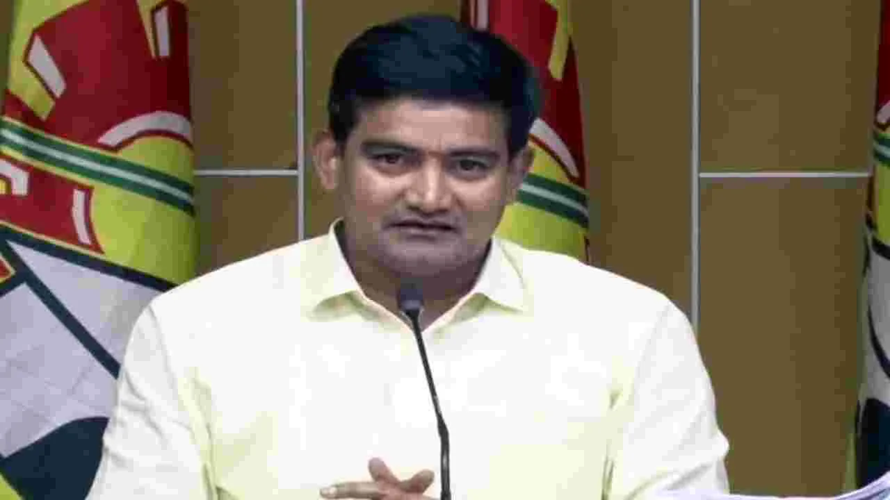 Minister Kondapalli Srinivas : మీకెందుకు అంత నిర్లక్ష్యం? | Minister ...