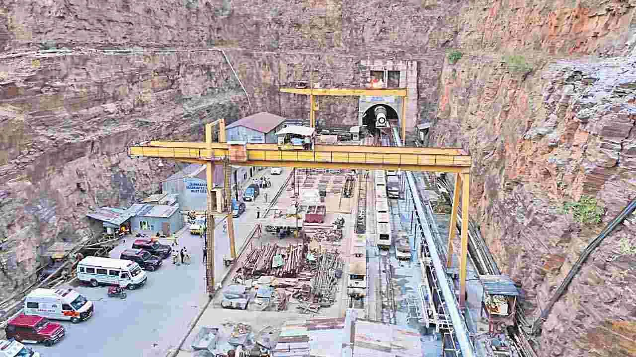 SLBC Project: ప్రశ్నార్థకంగా ఎస్‌ఎల్‌బీసీ? | SLBC Tunnel Collapse ...