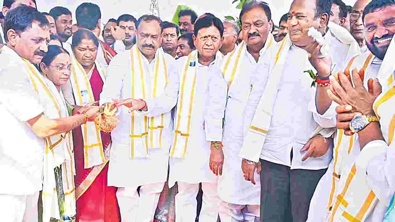 అన్ని జిల్లాల్లో కాంగ్రెస్‌ భవనాల నిర్మాణం | Congress Announces Plans ...