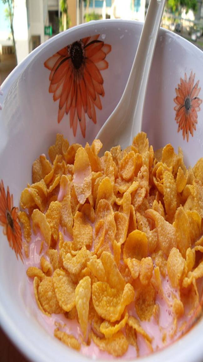 కార్న్ ఫ్లేక్స్‏ ఎలా తినాలి.. పాలల్లో కలిపి తీసుకొవద్దా